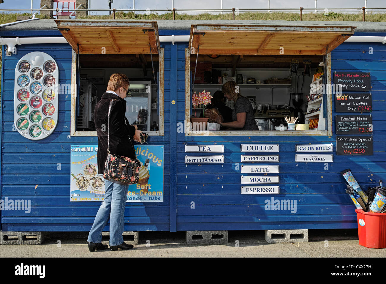 Beach food kiosk southwold hi-res stock photography and images - Alamy
