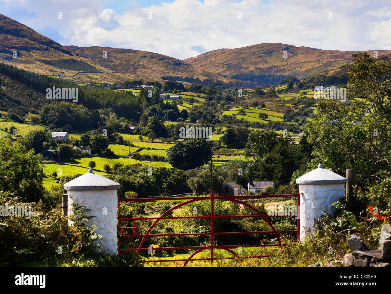 County down countryside hi-res stock photography and images - Alamy