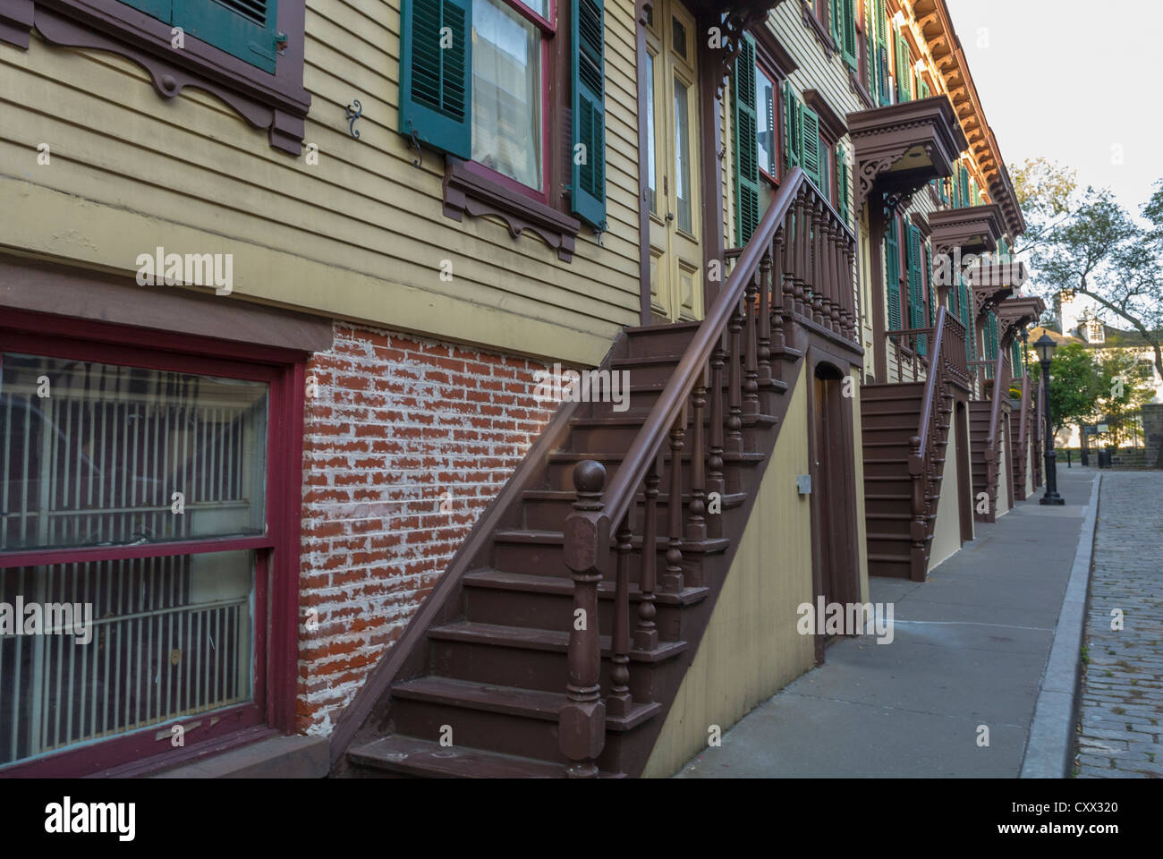 Historic row house district hi-res stock photography and images - Alamy