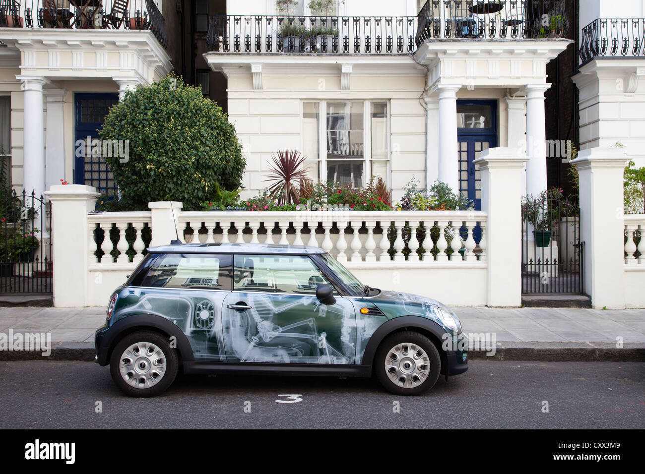 The mini car hi-res stock photography and images - Alamy