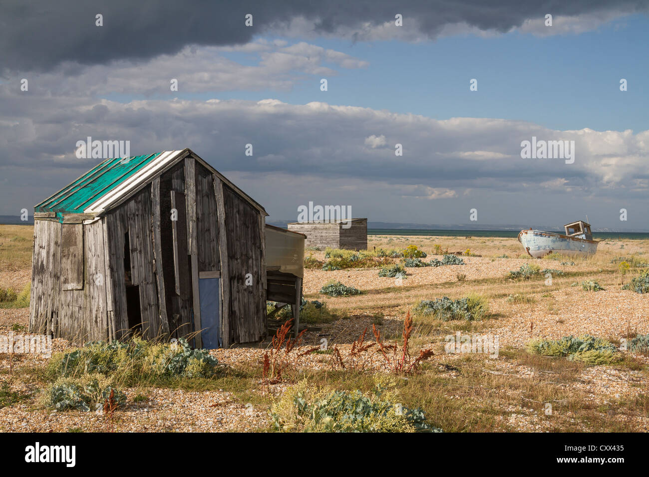 Abandoned shack on beach hi-res stock photography and images - Alamy