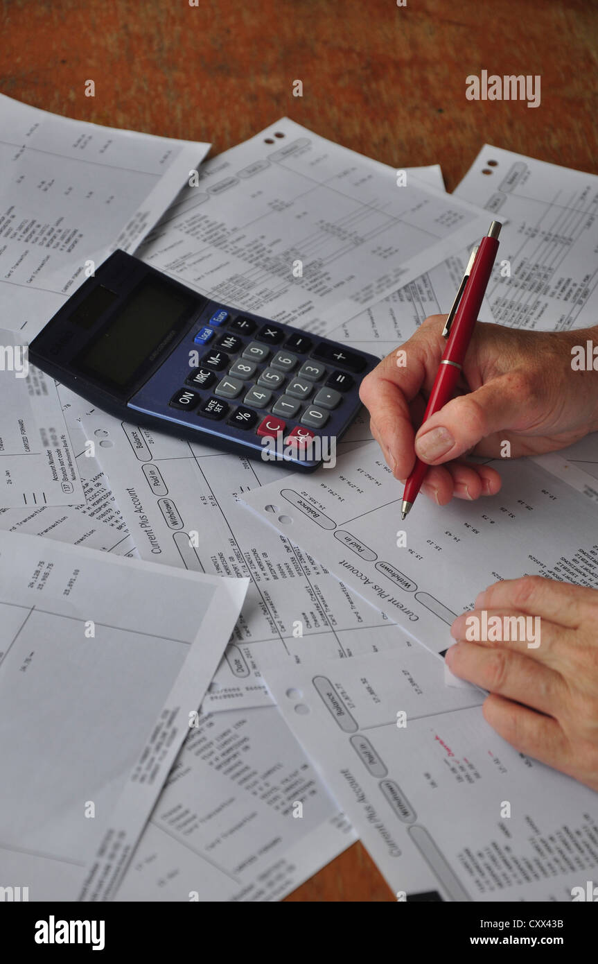 Check bank statements hi-res stock photography and images - Alamy