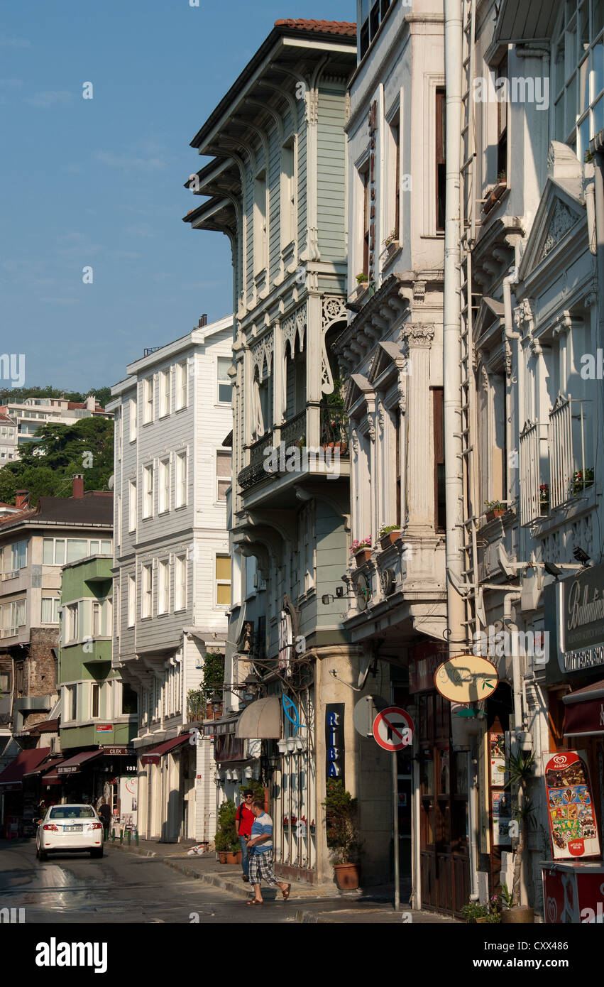 Neighborhoods in istanbul hi-res stock photography and images - Alamy