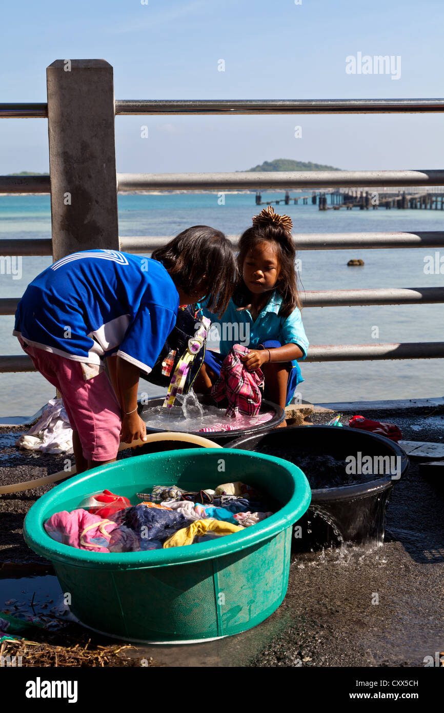 Little Sea Gypsy Children doing the Laundry at Rawai Beach in Phuket ...