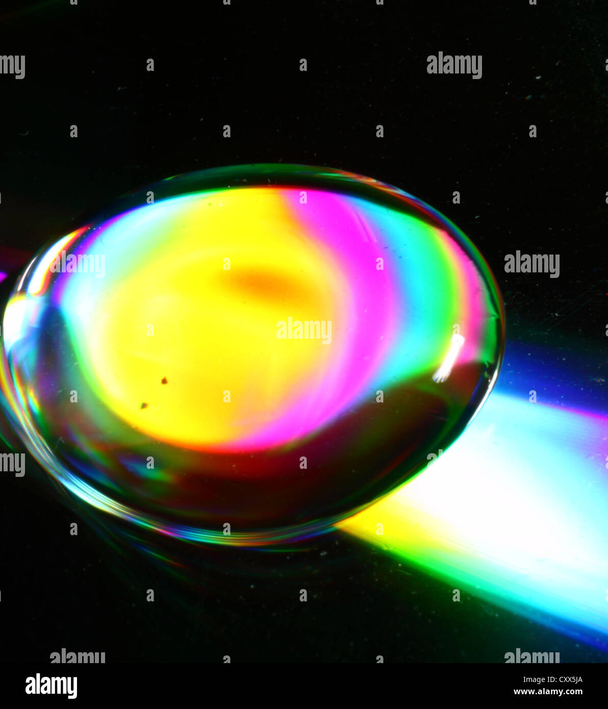 Light refracting through water droplet Stock Photo - Alamy