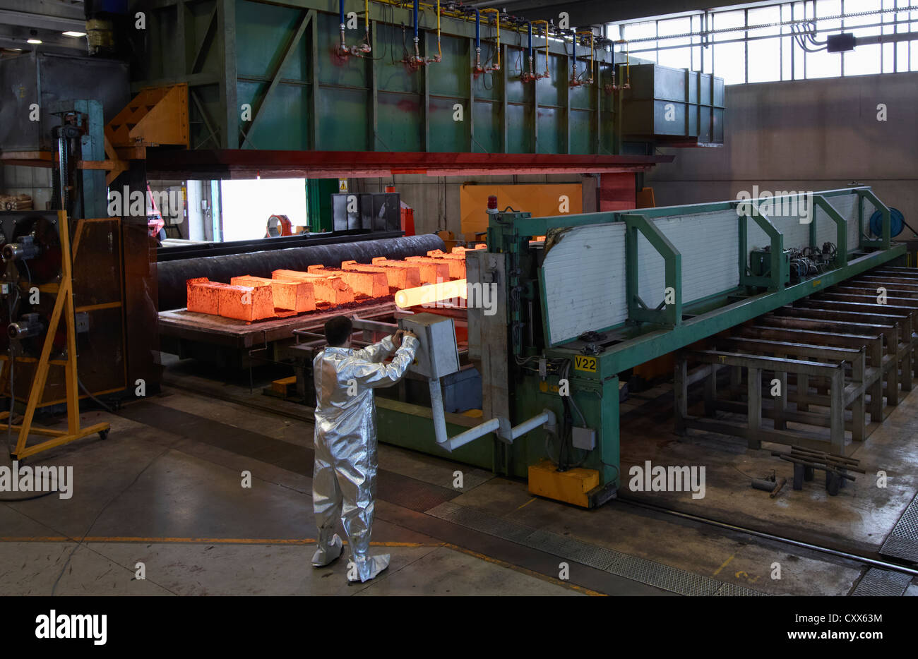 Steel factory hi-res stock photography and images - Alamy