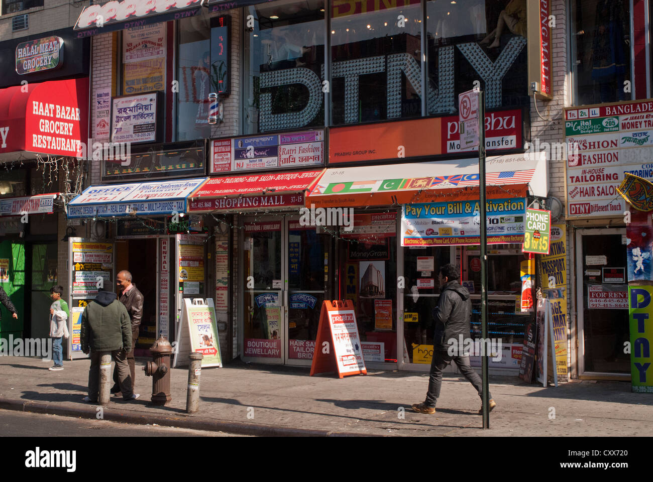Jackson Heights neighborhood in Queens in New York Stock Photo - Alamy