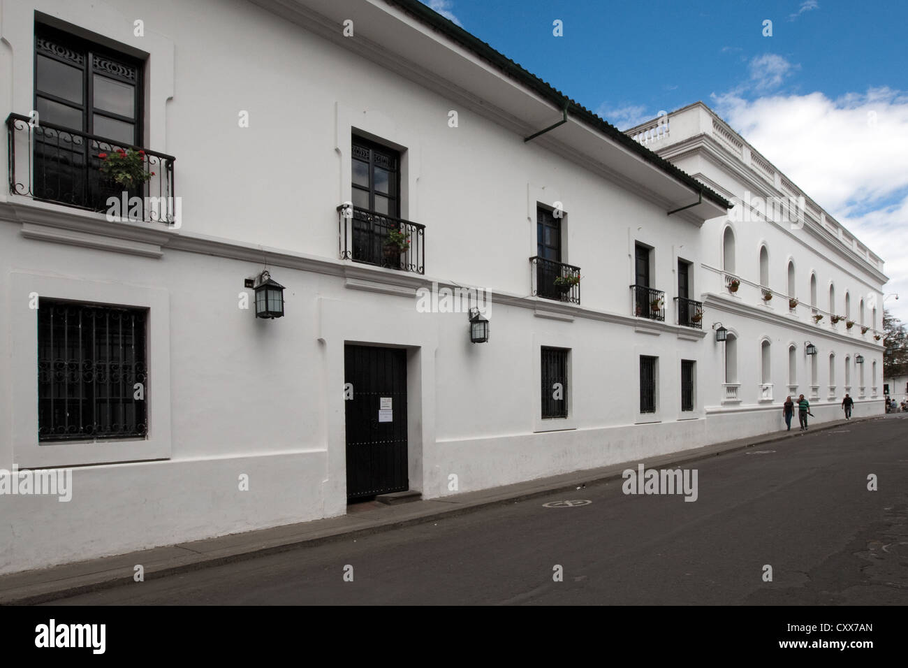 Historic street with Spanish colonial architcture, Popayan, Colombia ...