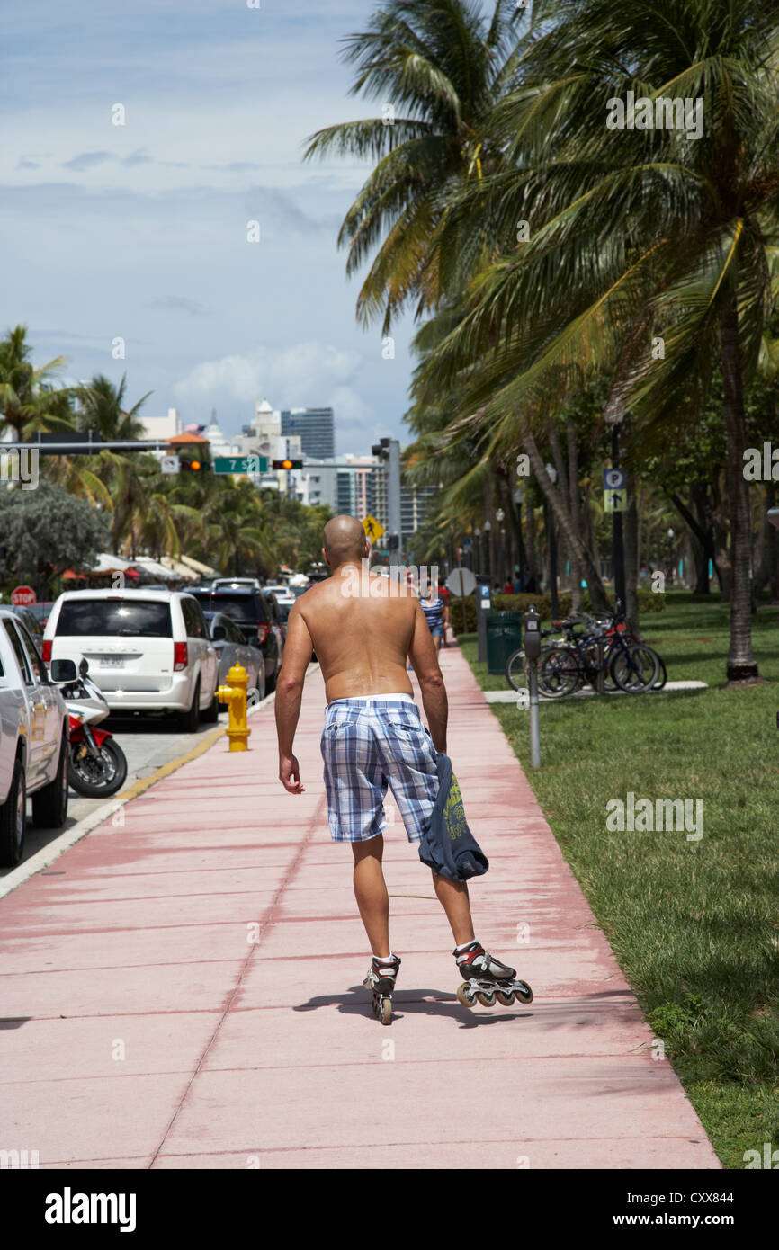 Roller Blade Beach Stock Photos & Roller Blade Beach Stock Images - Alamy