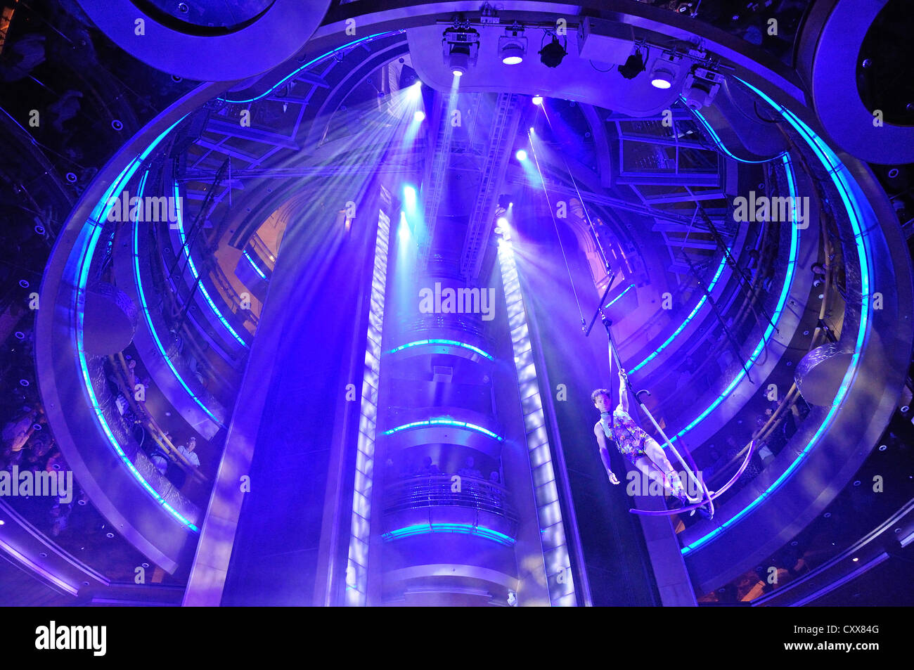 Atrium trapeze show in Royal Caribbean 'Grandeur of the Seas' cruise ...