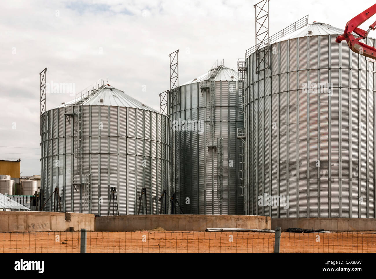Construction of tanks and warehouses Stock Photo - Alamy