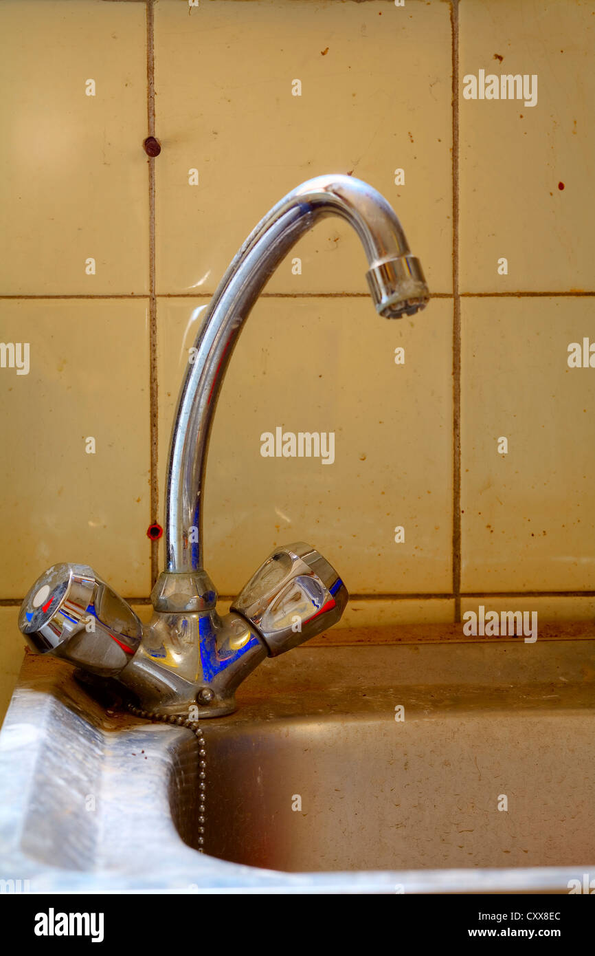 Sink knob detail hi-res stock photography and images - Alamy