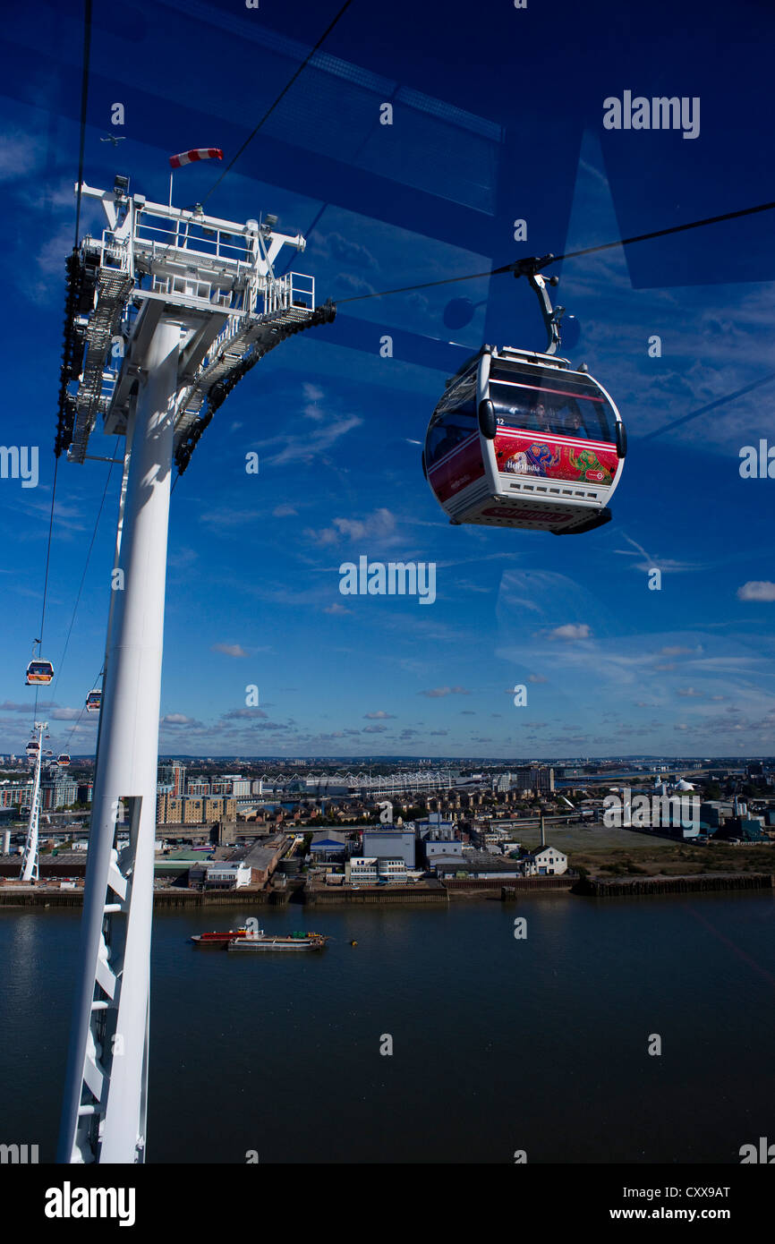 London Cable Car Stock Photo - Alamy