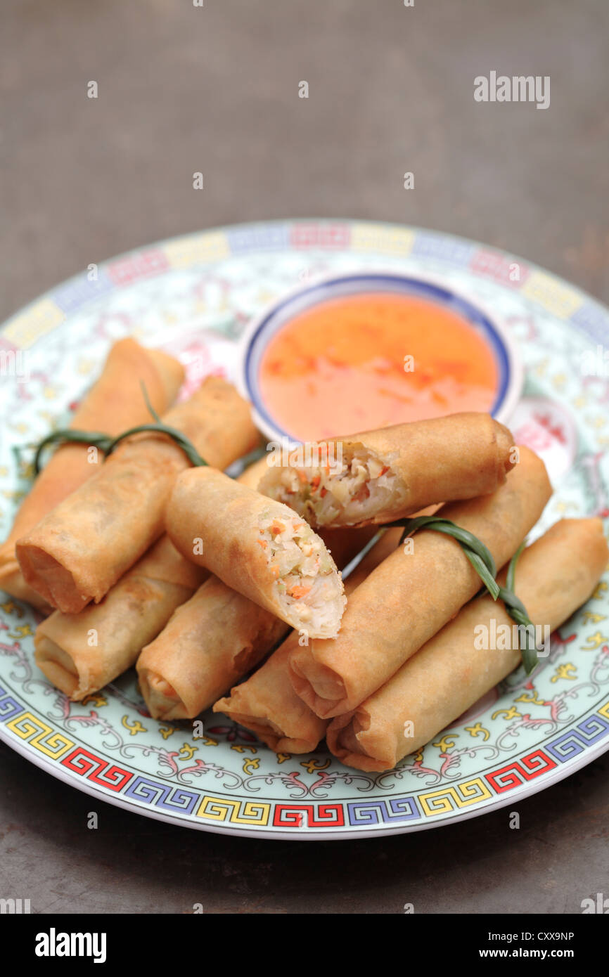 Asian spring rolls hi-res stock photography and images - Alamy
