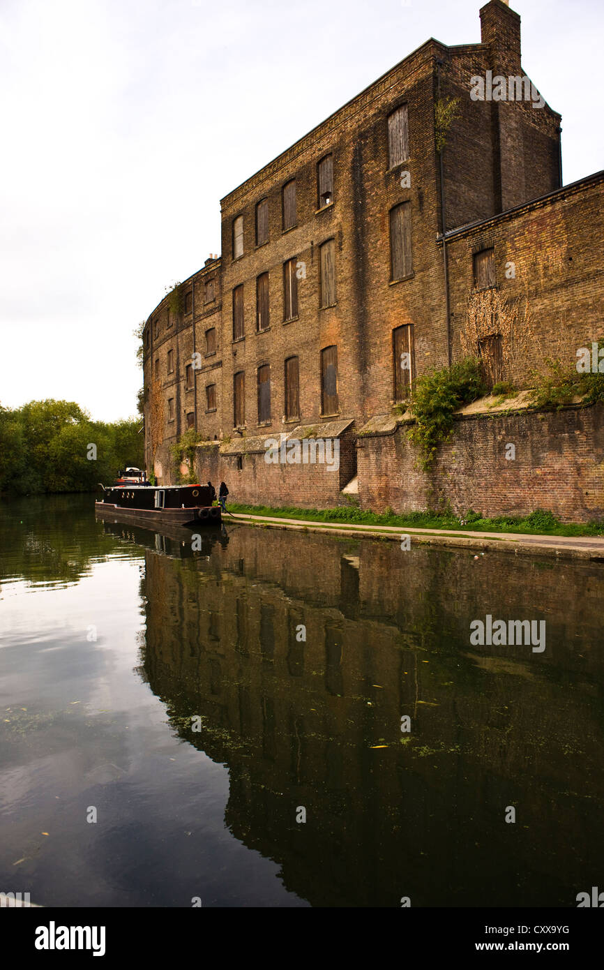 Canal at King's Cross Stock Photo - Alamy