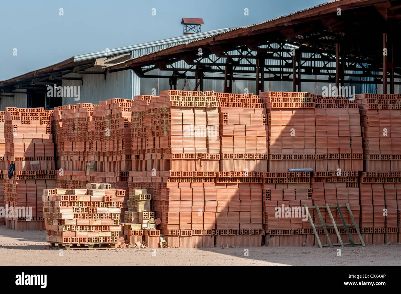 Clay brick production hi-res stock photography and images - Alamy
