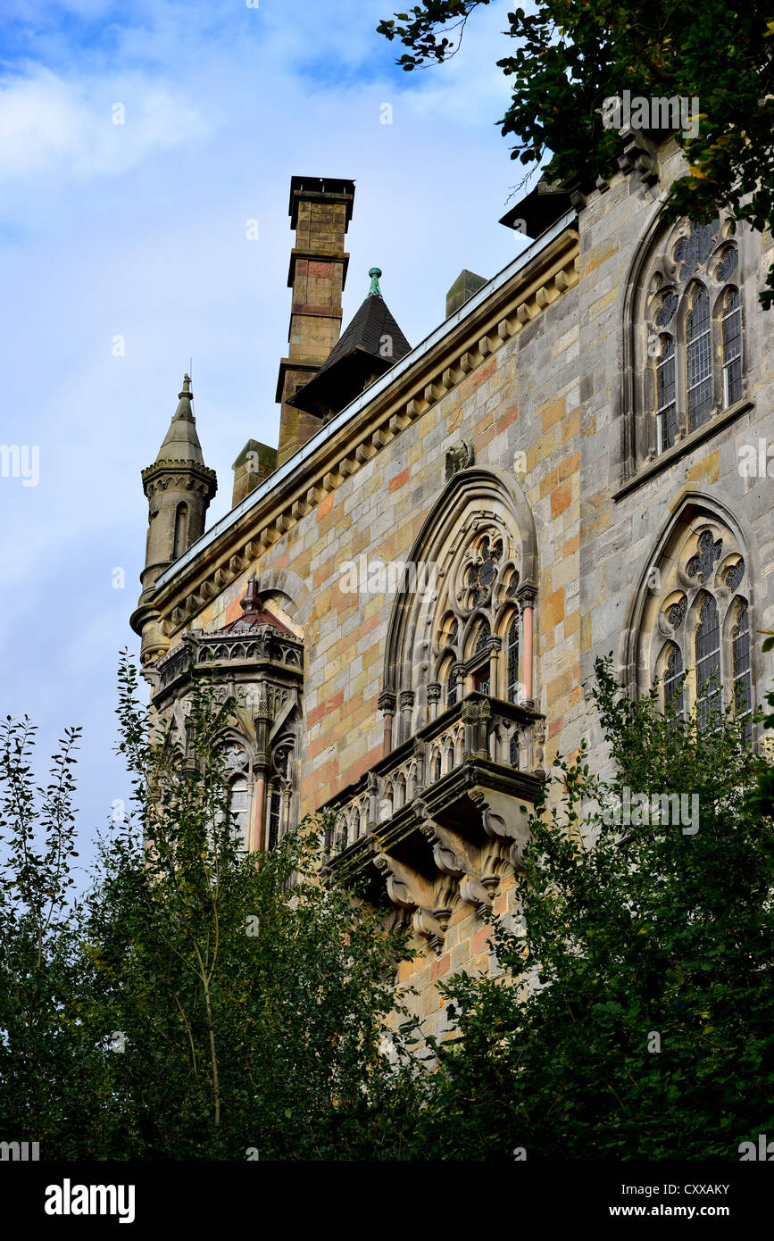 German castle medieval trees hi-res stock photography and images - Alamy