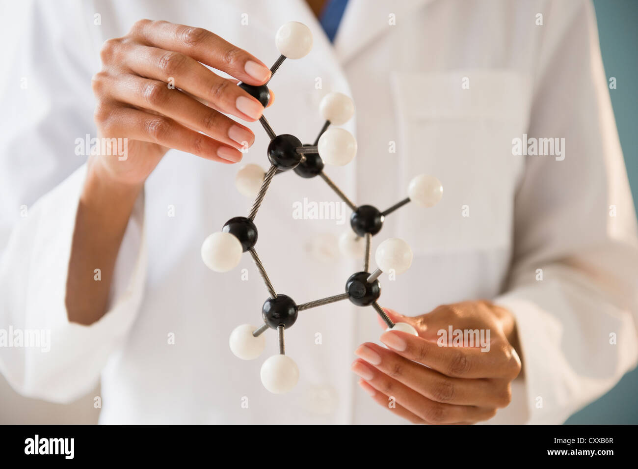Molecule model hi-res stock photography and images - Alamy