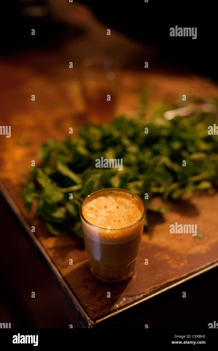 Coffeehouse culture hi-res stock photography and images - Alamy