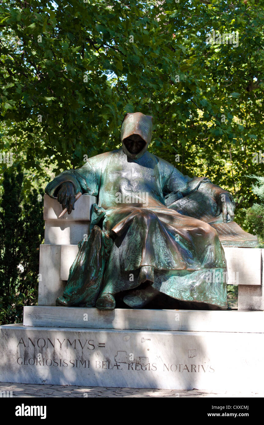 Anonymous Statue, Budapest, Hungary Stock Photo - Alamy