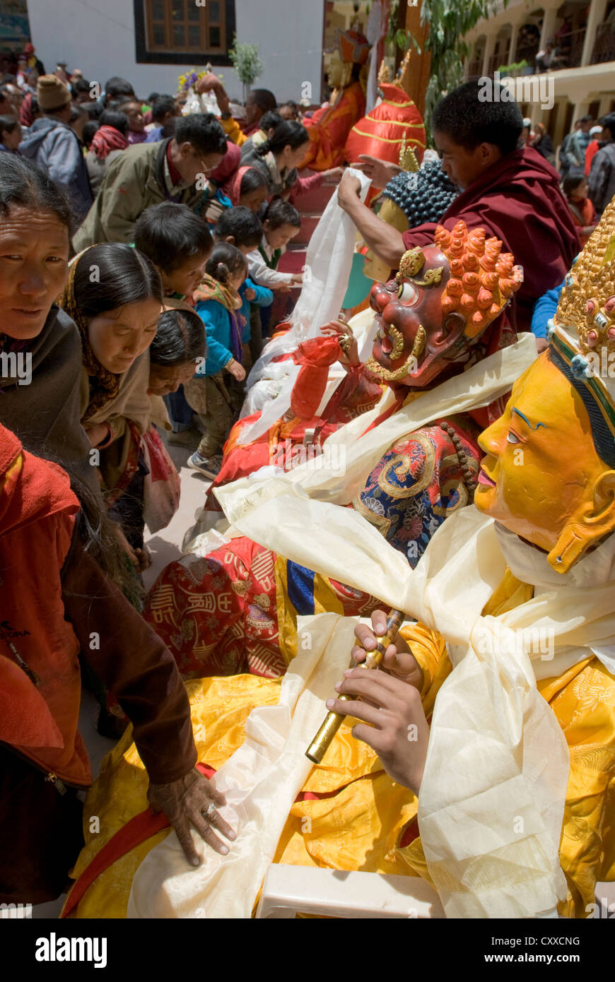 Buddhist festival hi-res stock photography and images - Alamy