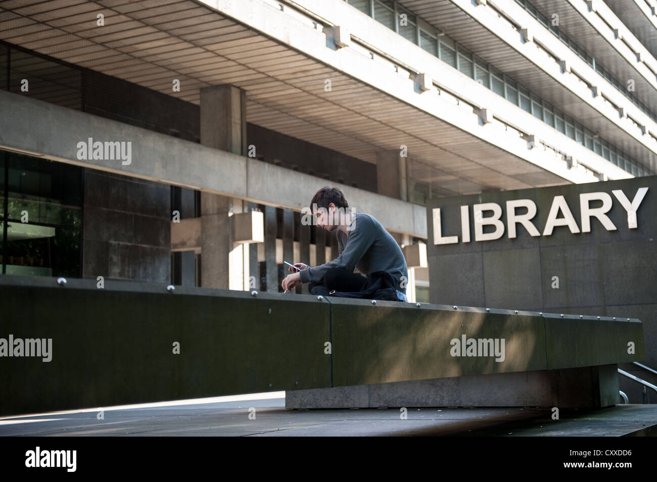 Edinburgh university library hi-res stock photography and images - Alamy