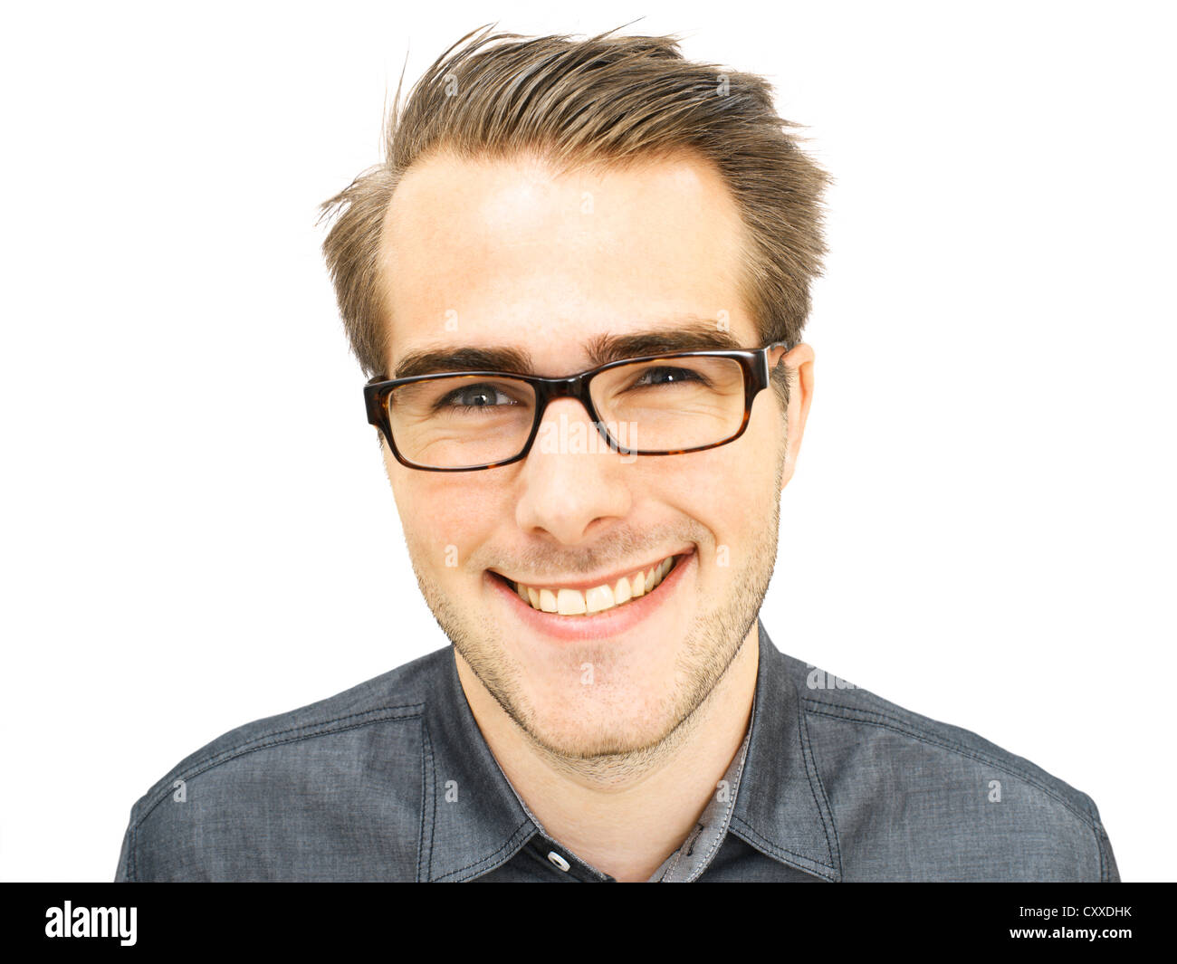 Smiling young businessman wearing glasses, portrait Stock Photo - Alamy Smiling young businessman wearing glasses, portrait Stock Photo - Alamy