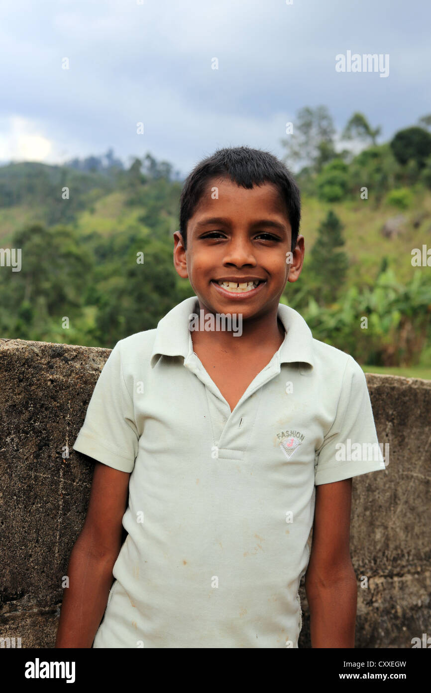 Sri lankan boy hi-res stock photography and images - Alamy