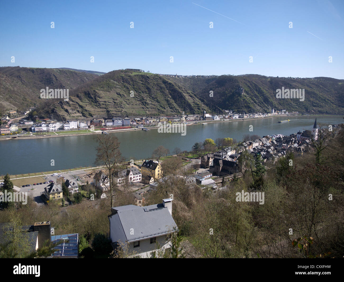 Rhine valley with the villages st goar and st goarshausen hi-res stock ...