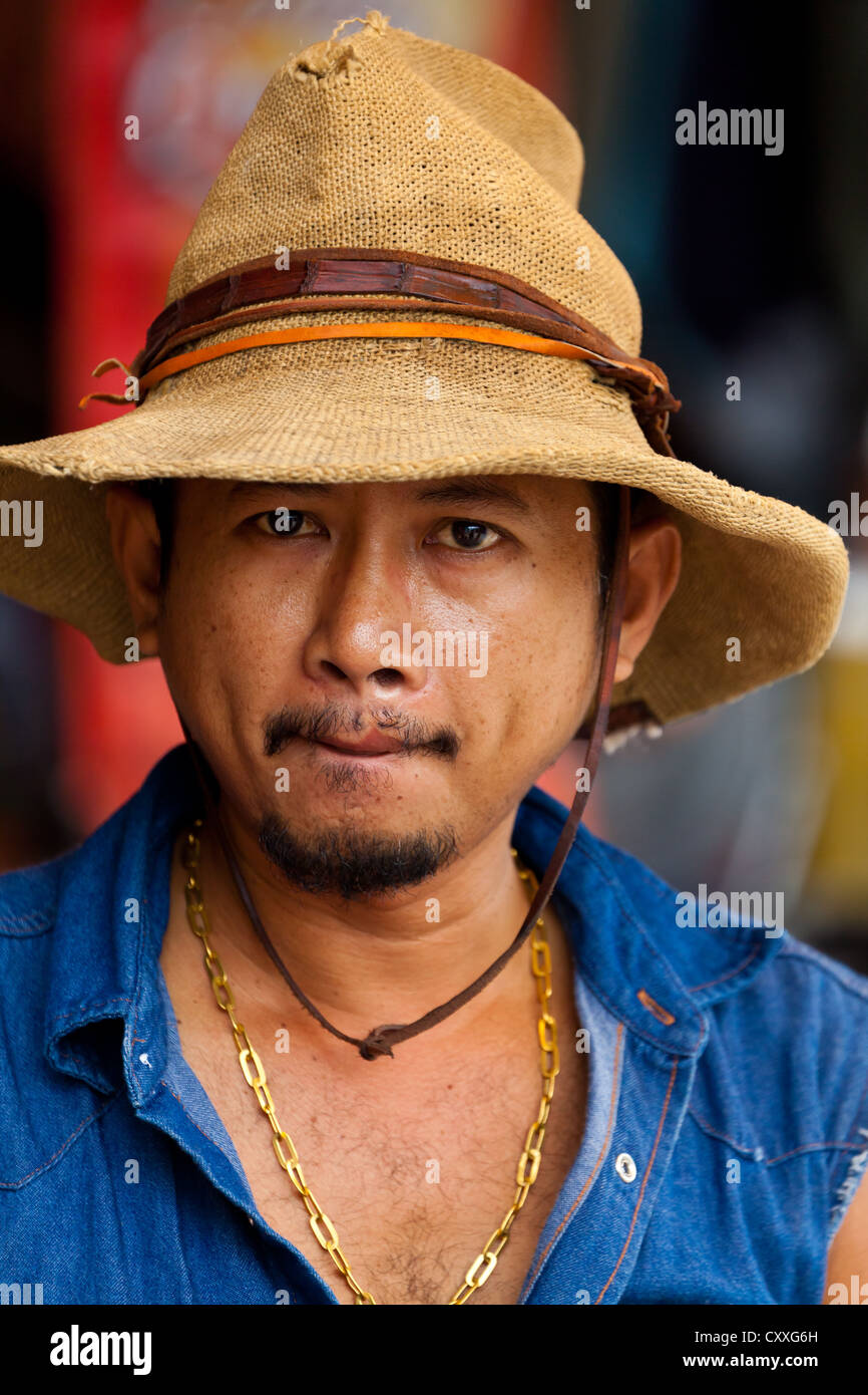 Close up eye thai man hi-res stock photography and images - Alamy