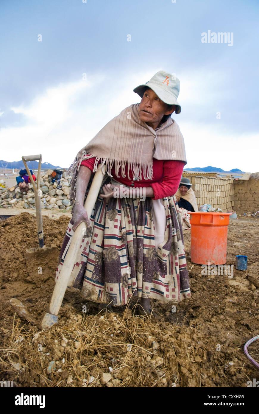 Aymara woman in El Alto, La Paz, Bolivia Stock Photo - Alamy
