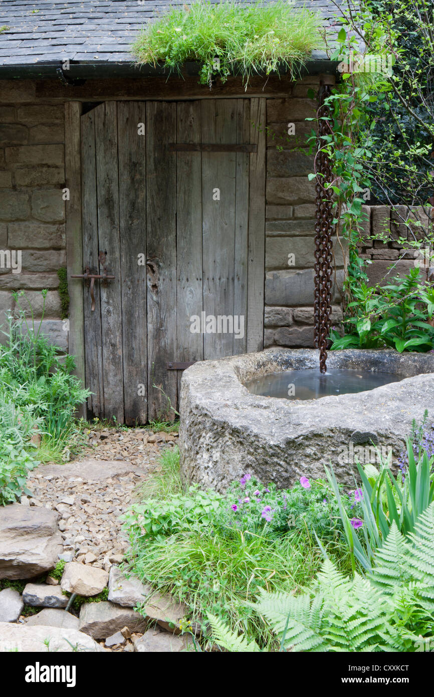 Rustic Garden Doors How To Build An Easy Rustic Wood Garden Shed Gate