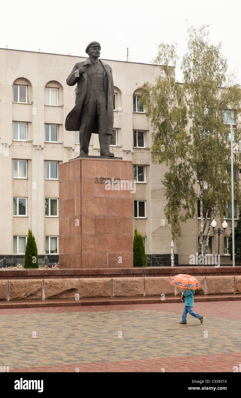 A statue of Lenin in Lenin Square in Grodno, Belarus Stock Photo - Alamy
