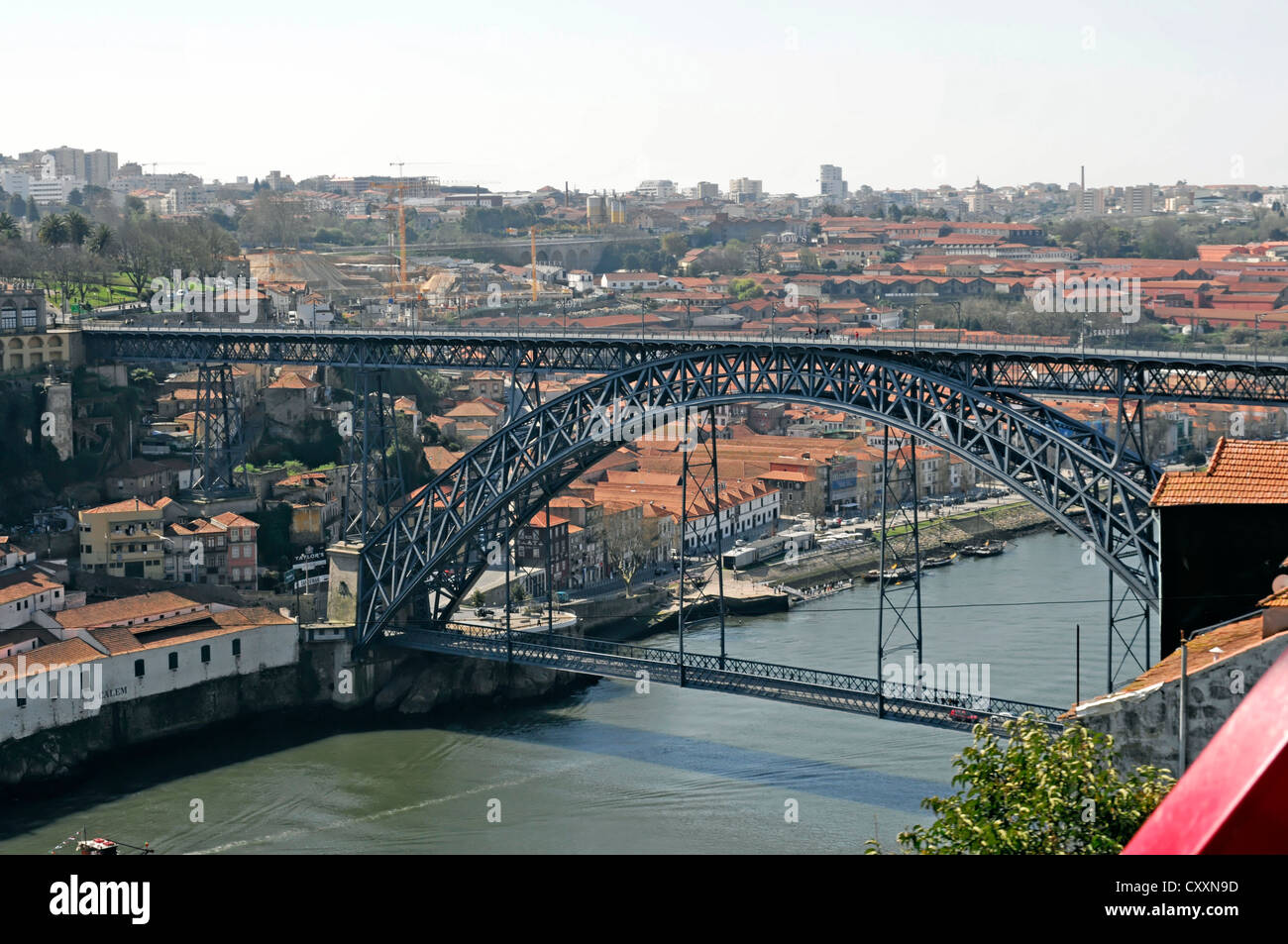 Ponte de D. Luis I, bridge over the Douro river, Porto, Northern ...