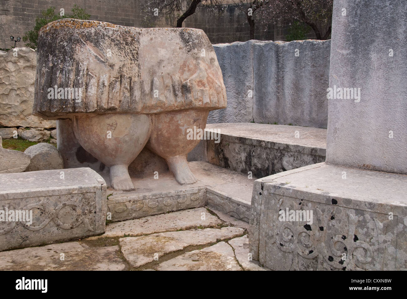 Fat lady of malta hi-res stock photography and images - Alamy