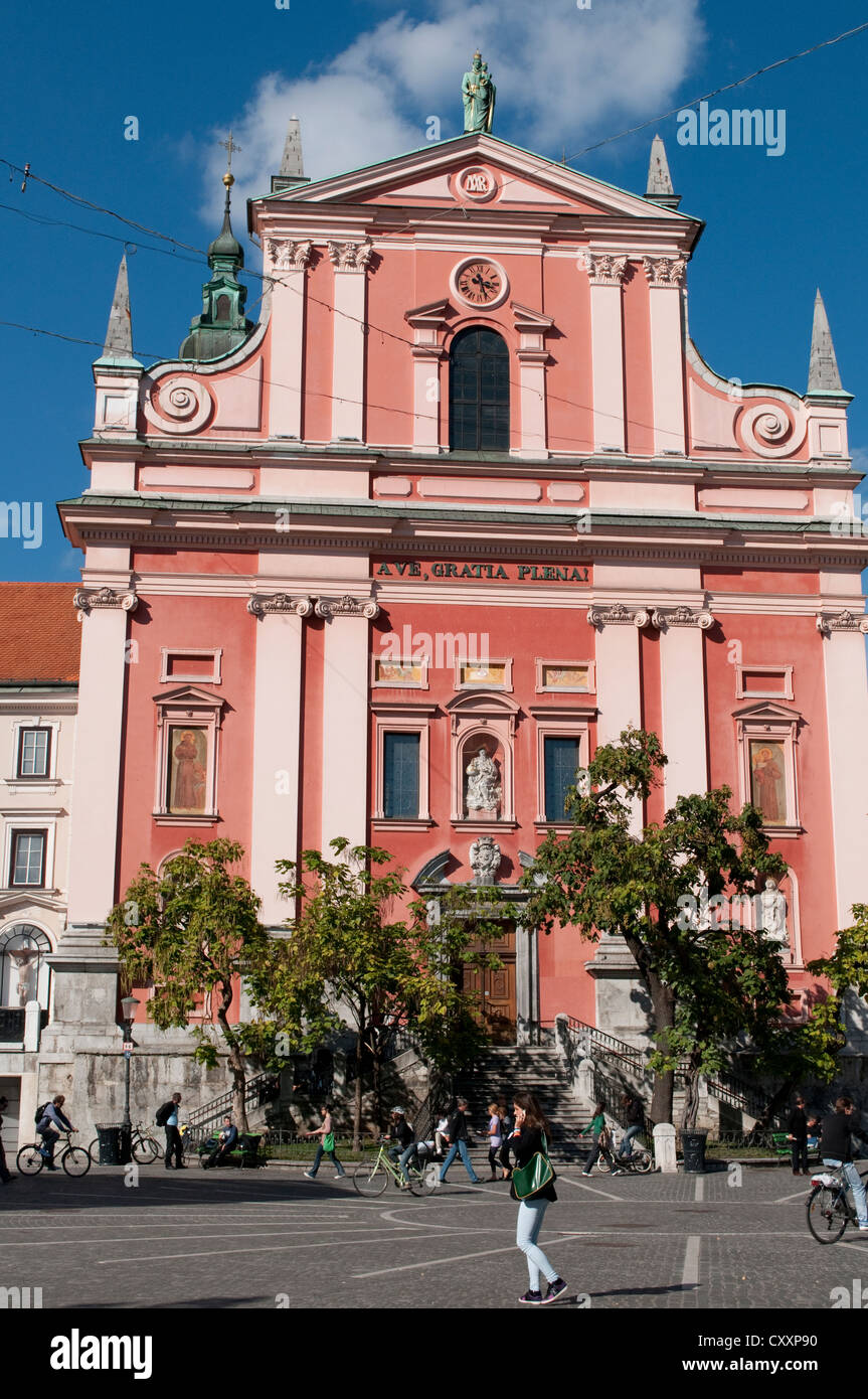 Presern Square and Franciscan Church of the Annunciation, Ljubljana ...