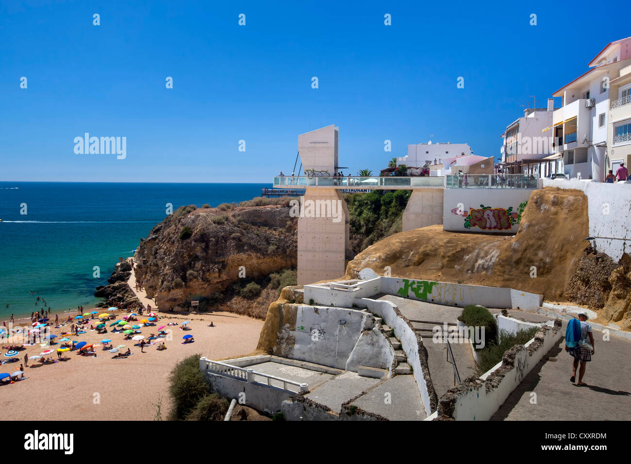 Albufeira beach elevator hi-res stock photography and images - Alamy
