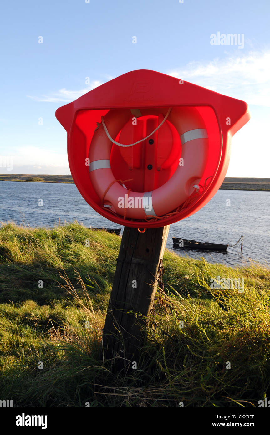 Lifebelt hi-res stock photography and images - Alamy