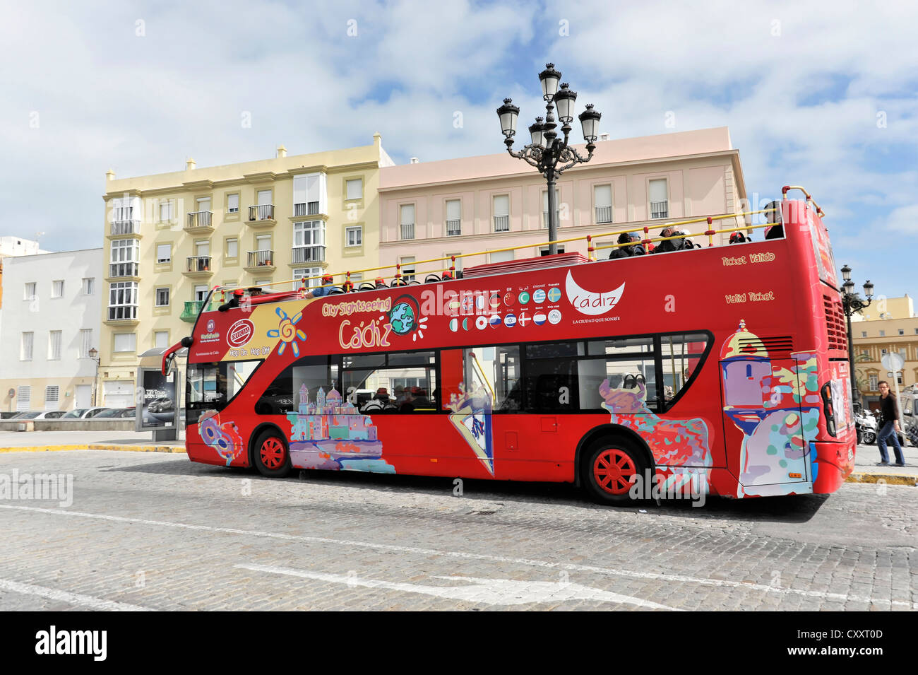 Cadiz bus hi-res stock photography and images - Alamy