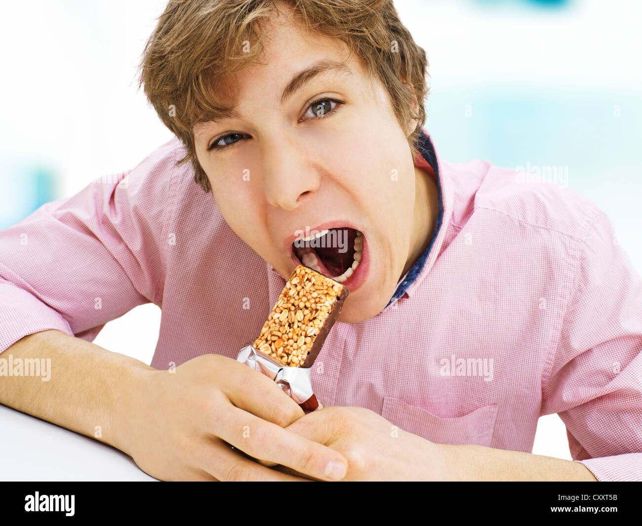Old man eating cereal hi-res stock photography and images - Alamy