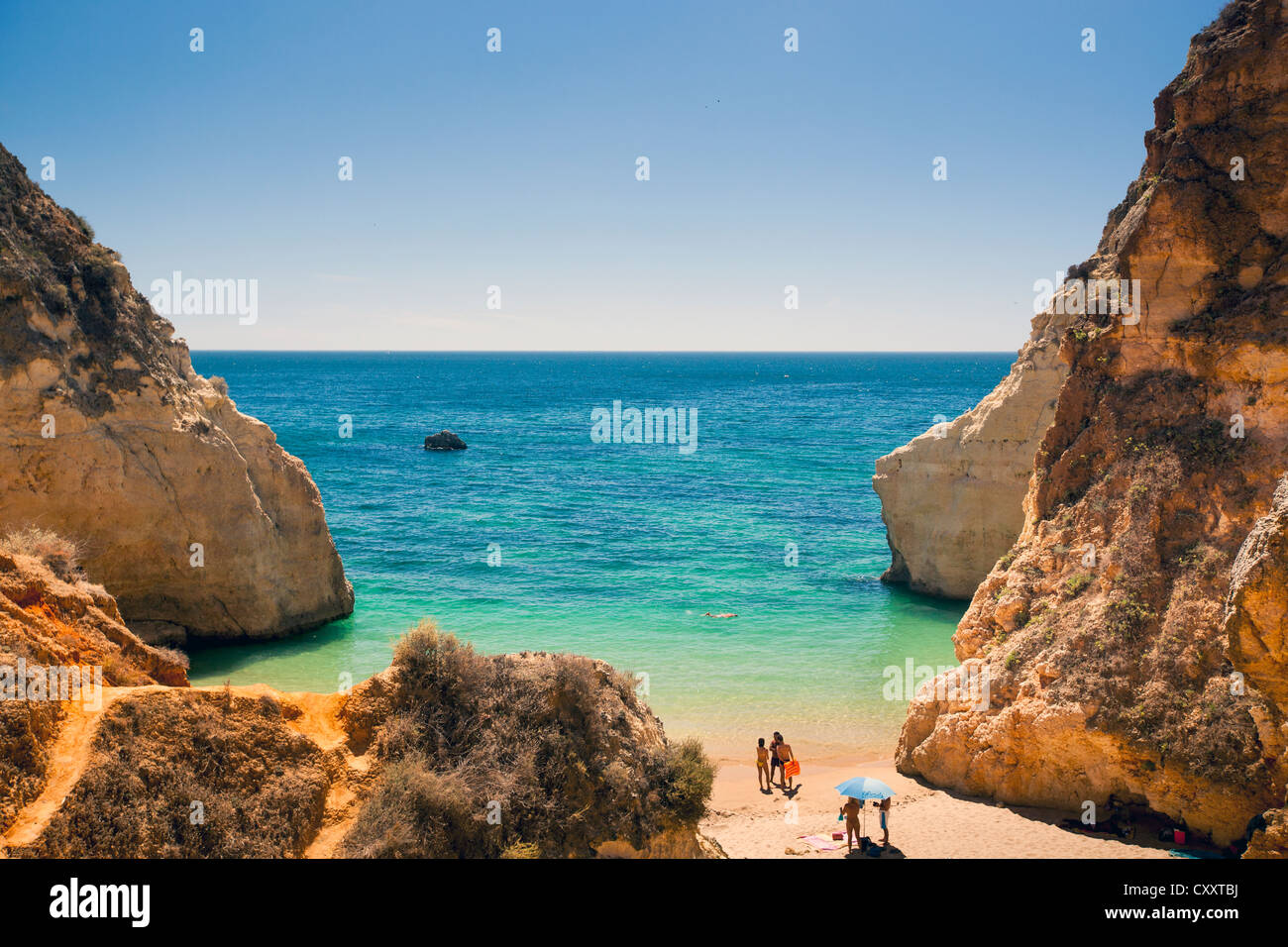 Portimao beach hi-res stock photography and images - Alamy