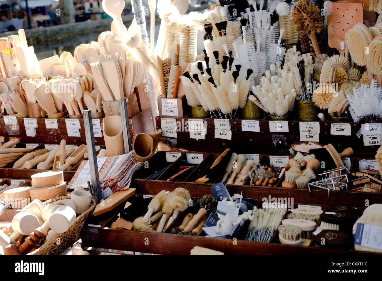 Hardware stall hi-res stock photography and images - Alamy