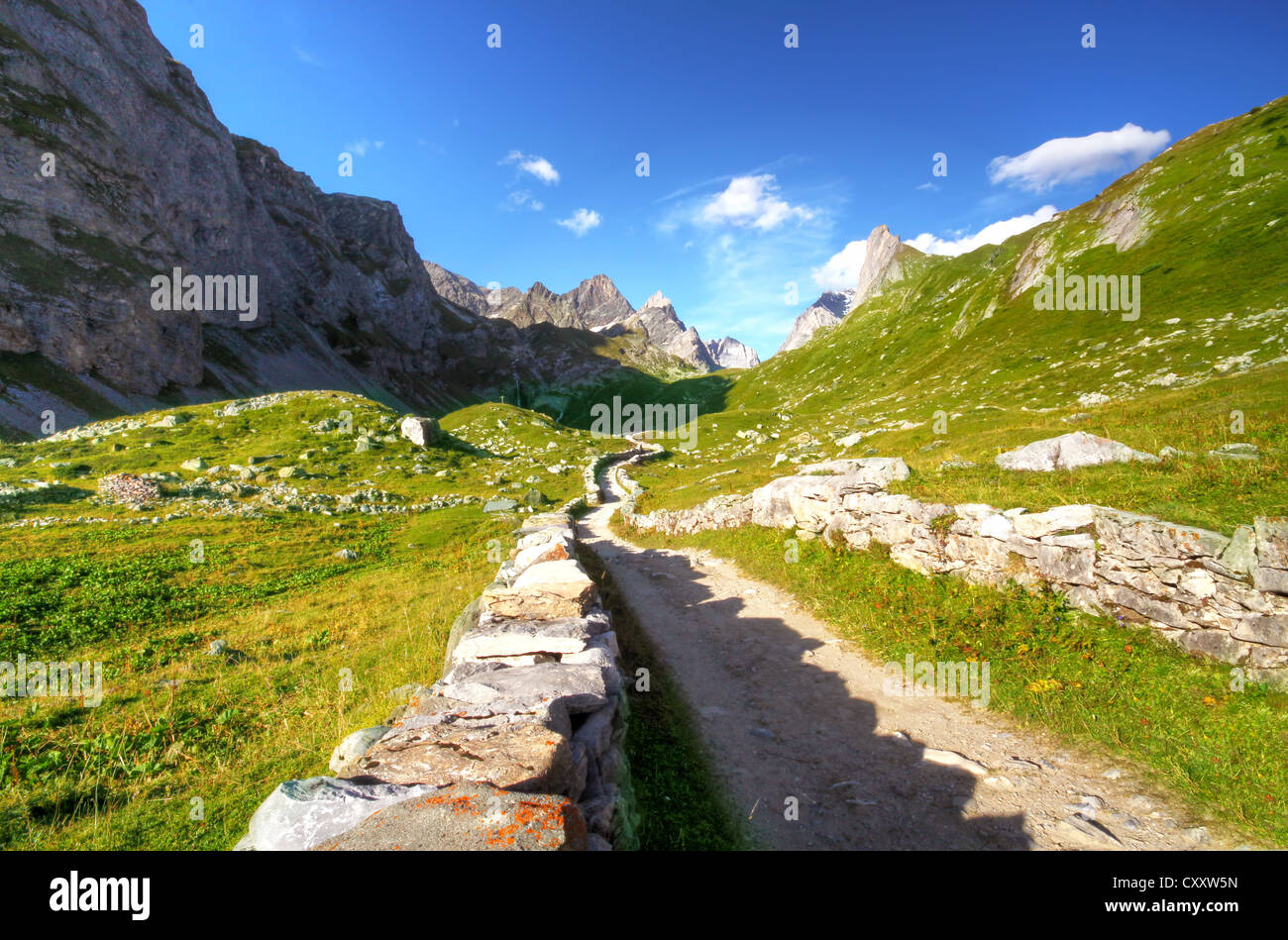 Alpine trail hi-res stock photography and images - Alamy