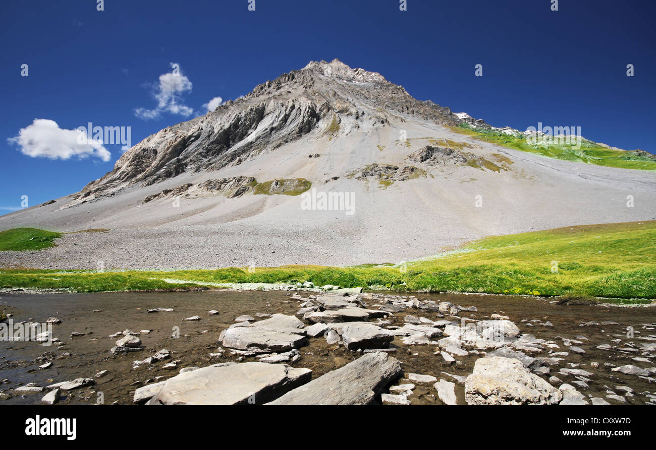 Alpine landscape with glaciers High Resolution Stock Photography and ...
