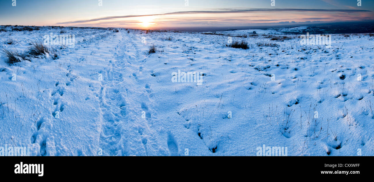 Charlesworth peak district hi-res stock photography and images - Alamy