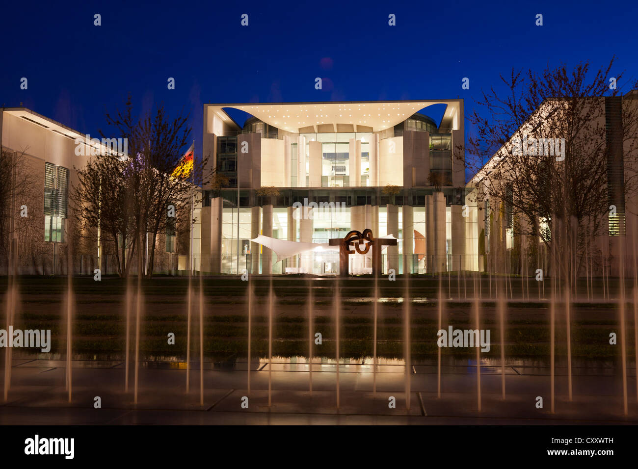 German chancellery building hi-res stock photography and images - Alamy