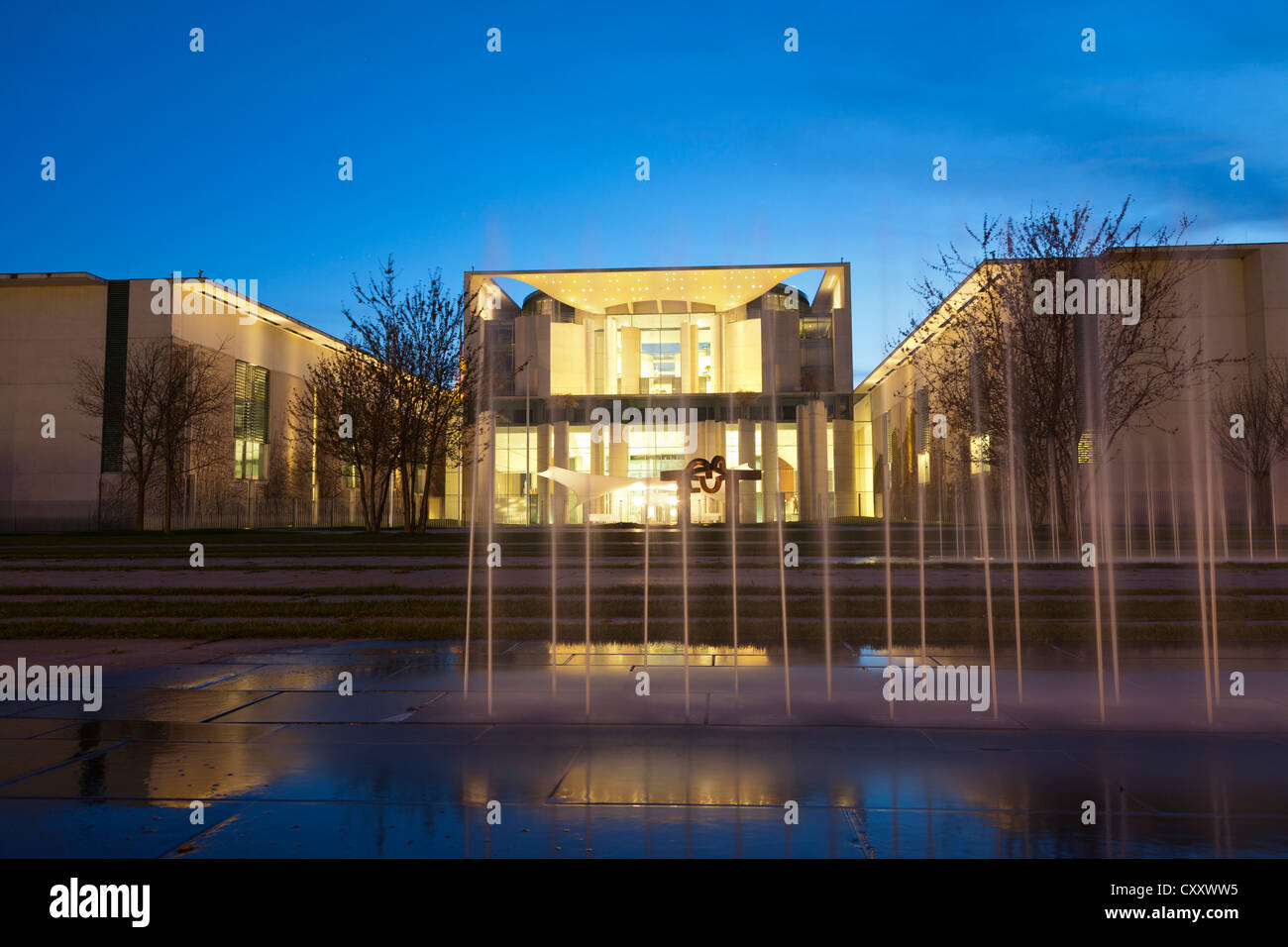 Chancellery building hi-res stock photography and images - Alamy