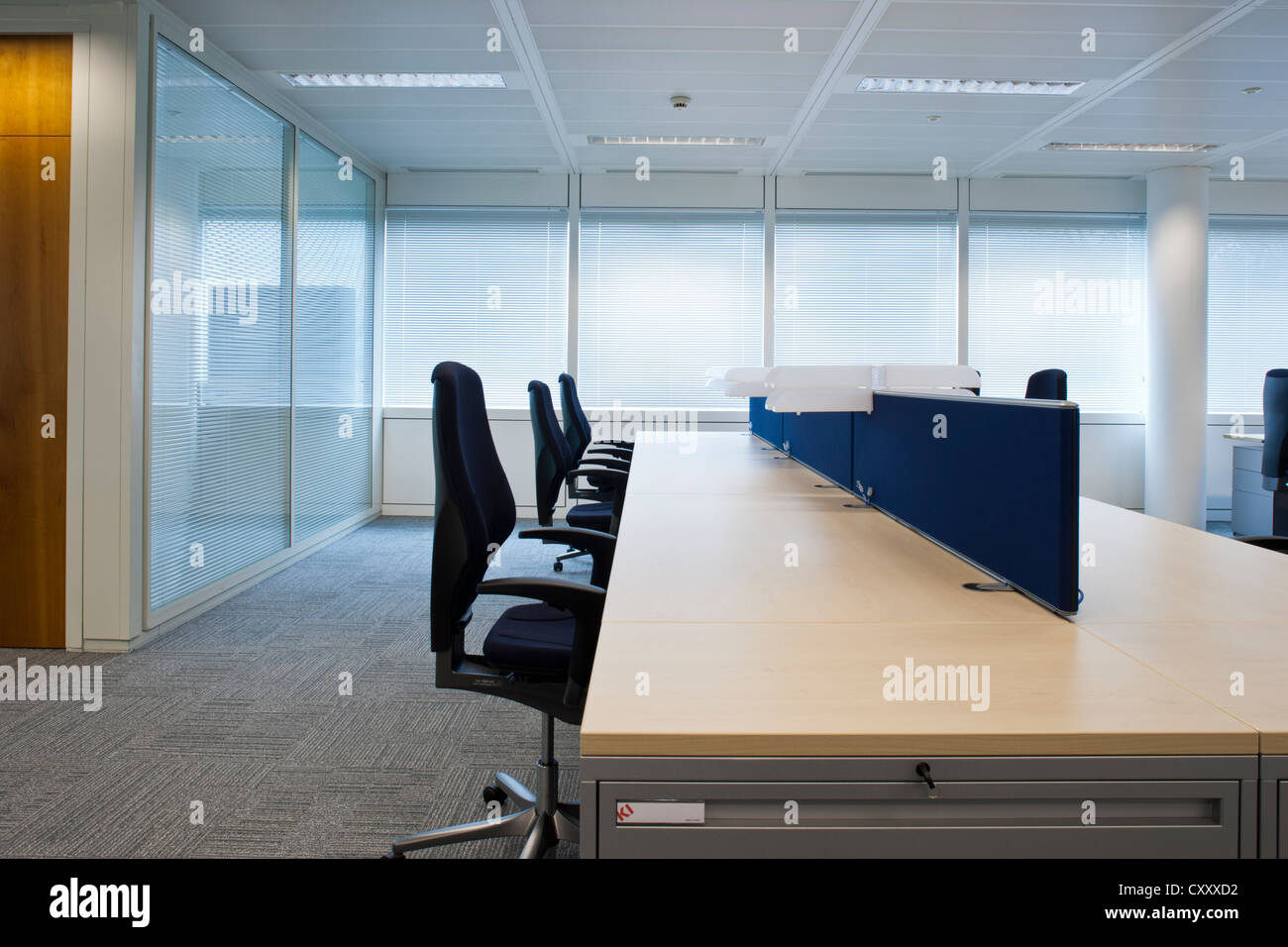 Commercial office interior Stock Photo - Alamy