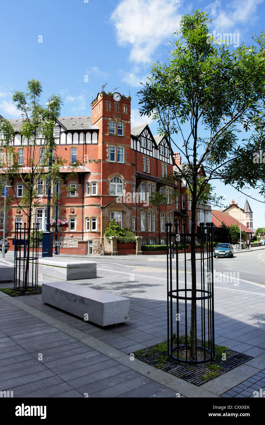 A view of the North Wales seaside town of Colwyn Bay Stock Photo - Alamy