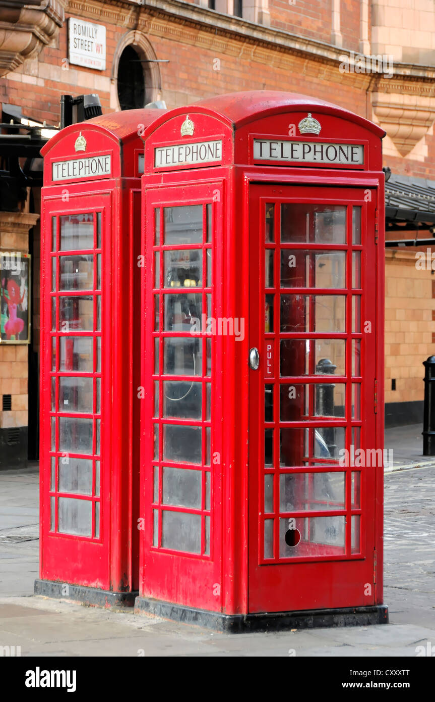 Typical british hi-res stock photography and images - Alamy